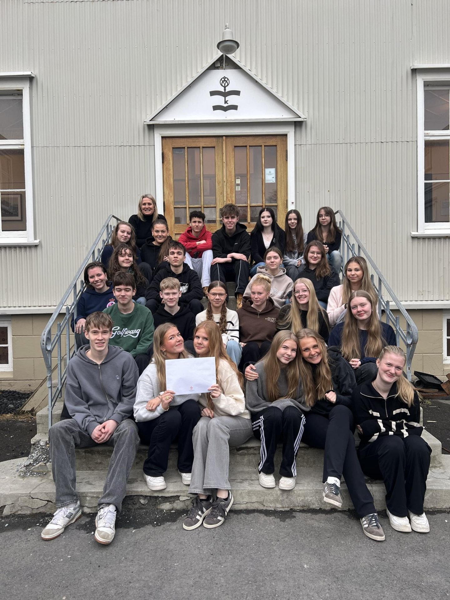 Nemendur Kvennó söfnuðu 1,3 milljónum til góðgerðarmála | Kvennaskólinn ...