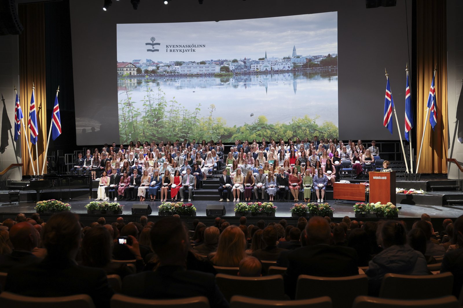 Eftirminnileg útskrift | Kvennaskólinn í Reykjavík